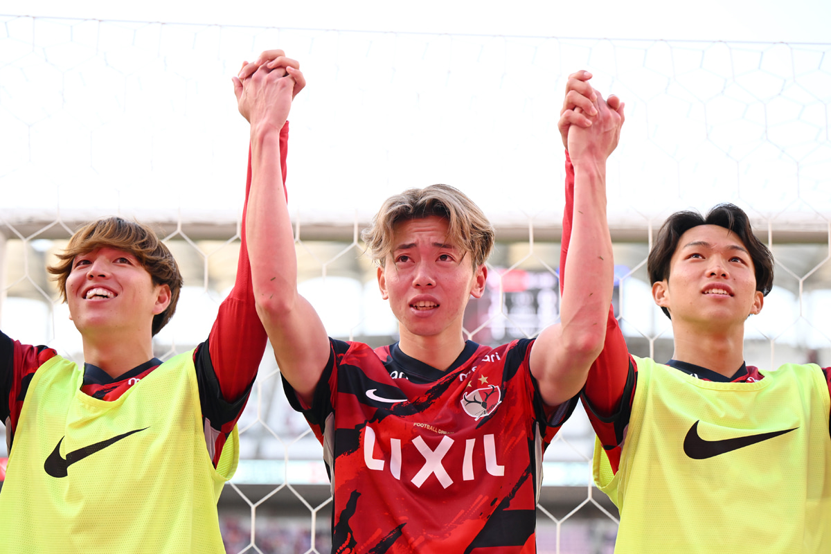 「頼もしくなってきた」津久井佳祐が相馬勇紀を封じる。鹿島アントラーズで輝く20歳を監督・選手も称える | フットボールチャンネル